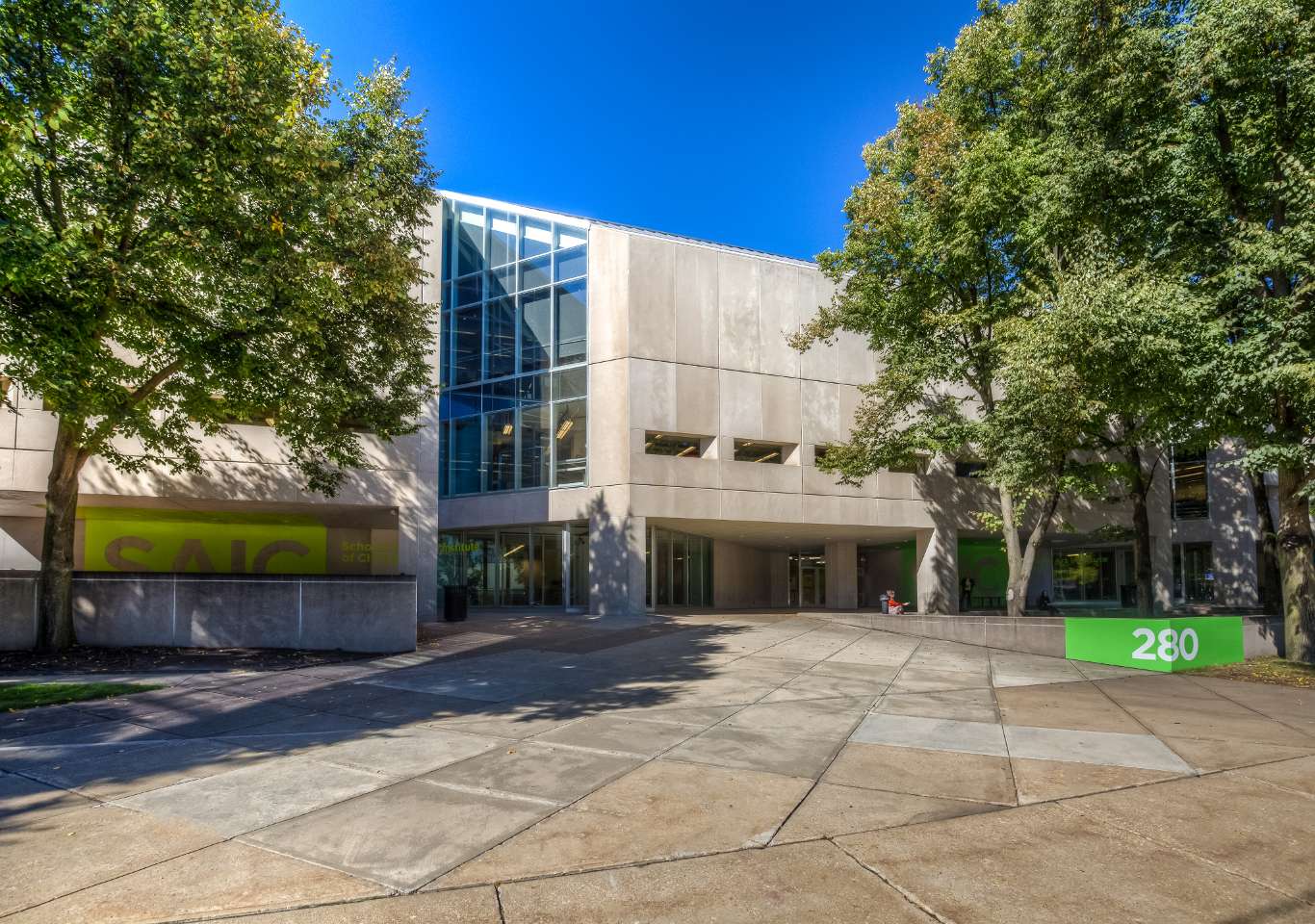 Experience School of the Art Institute of Chicago in Virtual Reality.